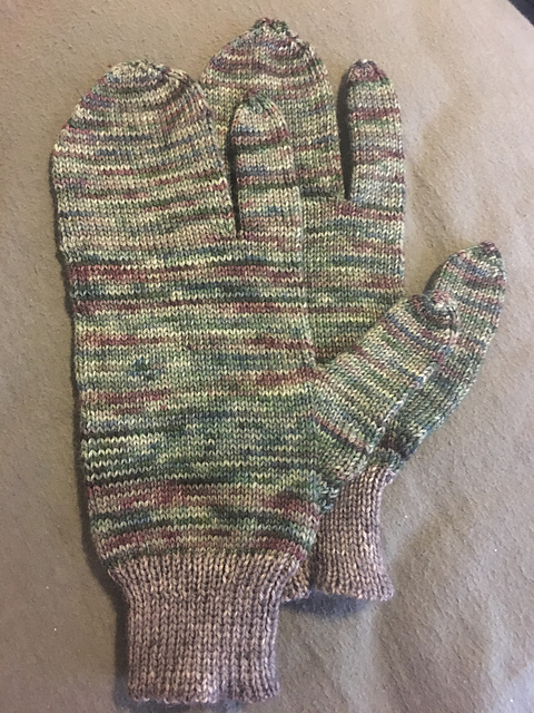 Ravelry: Passap Trigger Mittens pattern by Tyler Klene