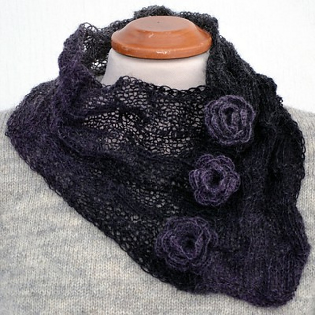 Ravelry: Bubble scarf/Bubbelhalsduk pattern by Karin M Andersson