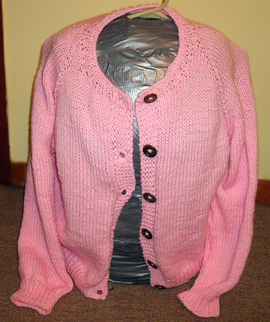 Ravelry: Raglan Cardigan pattern by Coats & Clark