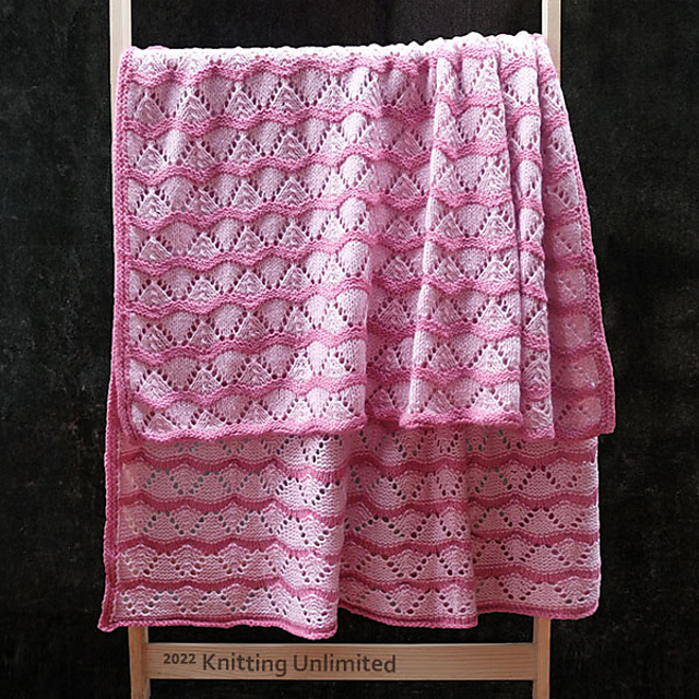 Ravelry: Shell Blanket pattern by nalhcib