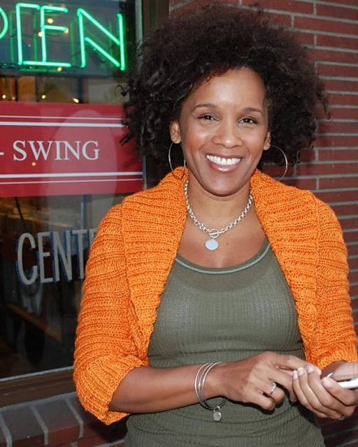 Ravelry: 45 RPM Shrug pattern by Stephanie Steinhaus