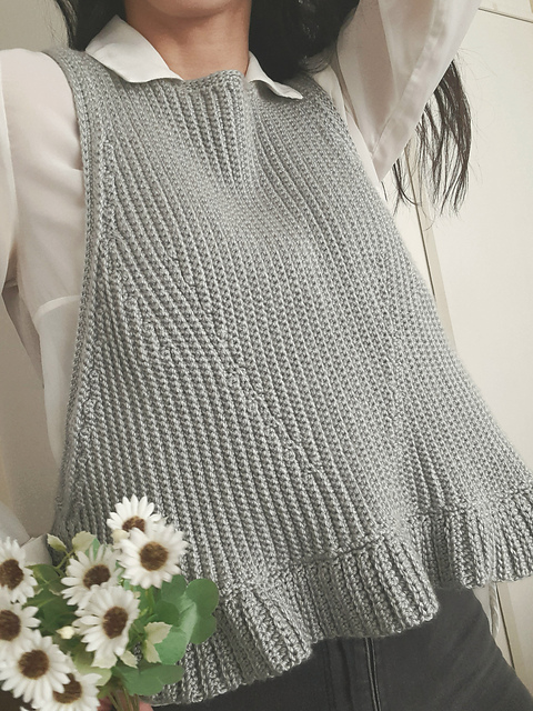 Ravelry: Chaleco Fenix pattern by Pamela Lobo