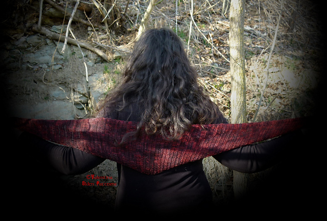 Ravelry: Rogue Rouge pattern by Olden Patterns