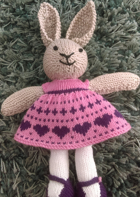 Ravelry: Valerie321's Bunny 3 hearts