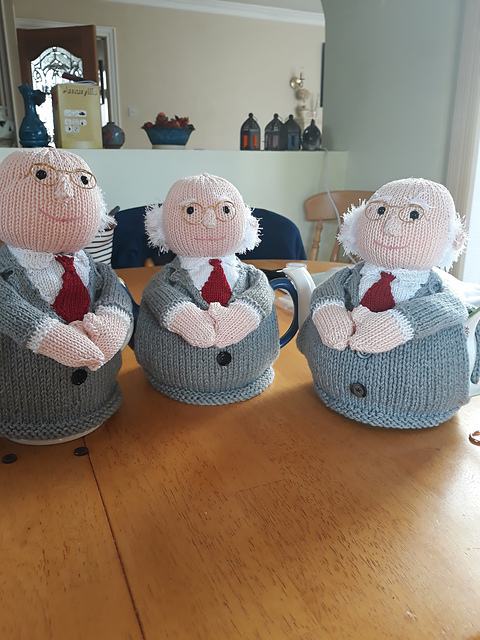 Ravelry: Valerie321's Michael D tea cosy x19