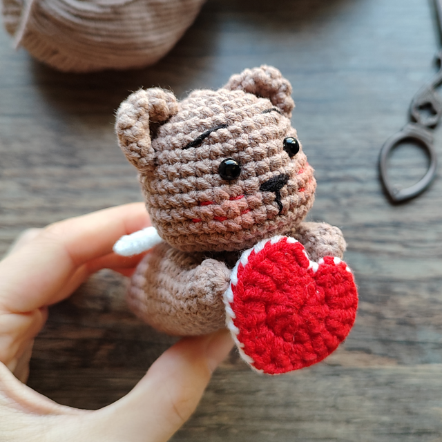Ravelry: Valentine's Amigurumi Bear with Wings pattern by Valerie Burova