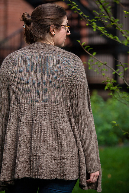 Ravelry: Rays Cardigan pattern by Nataliya Polyakov