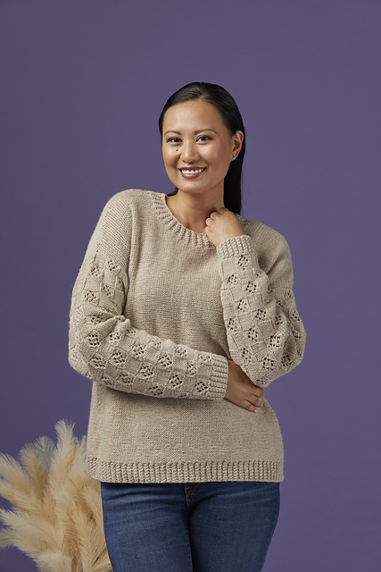 Ravelry: Fox Tail Pullover pattern by Elizabeth Vindedahl