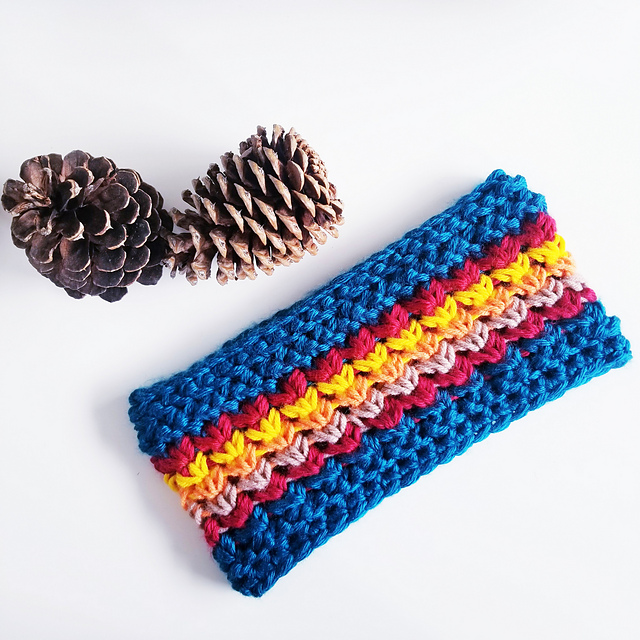Ravelry: Autumn Lake Earwarmers pattern by Valerie Rodrigues