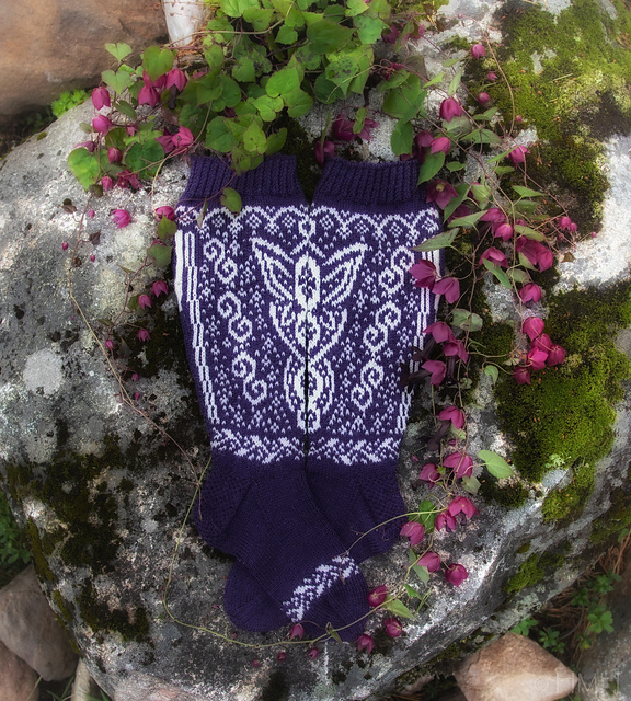 Ravelry: Iltatähti-sukat (Evenstar) pattern by Henna Haapaniemi