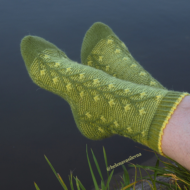 Ravelry: Lipen Socks pattern by Alena Malevitch