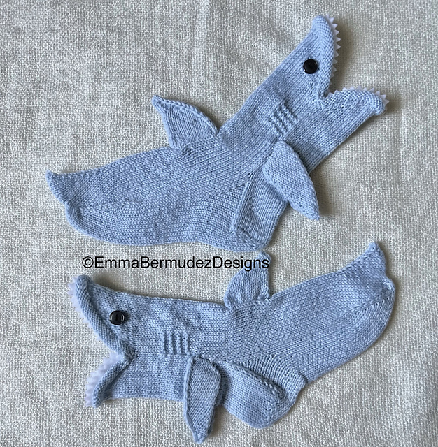 Ravelry: Little Nibble pattern by Emma Bermudez