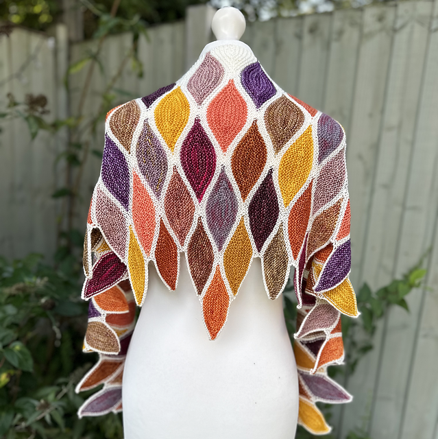 Ravelry: Blazing Gems pattern by Claire Slade