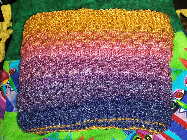 Ravelry: VickiWithNoE's Black Amber Irish Mesh Cowl