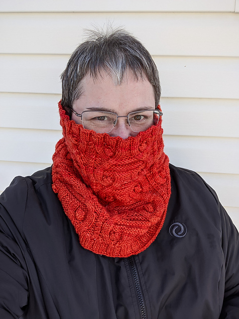 Ravelry: Worian Cowl pattern by Vikki Perkins