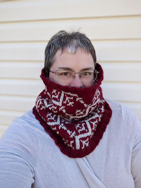 Ravelry: Clymme Cowl pattern by Vikki Perkins