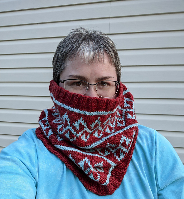 Ravelry: Acsena Cowl pattern by Vikki Perkins