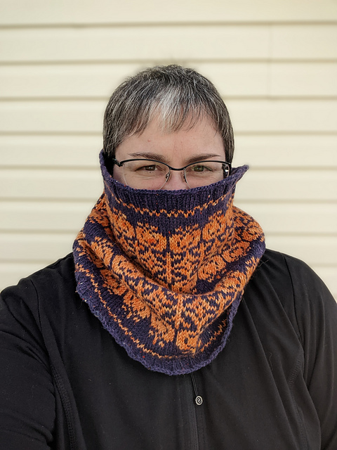 Ravelry: Pompion Cowl pattern by Vikki Perkins