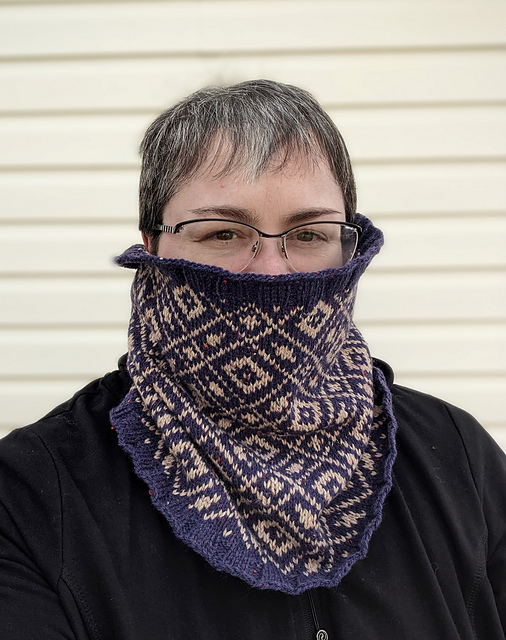Ravelry: Scyte Cowl pattern by Vikki Perkins
