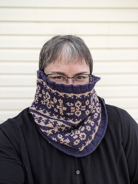 Ravelry: Mircels Cowl pattern by Vikki Perkins