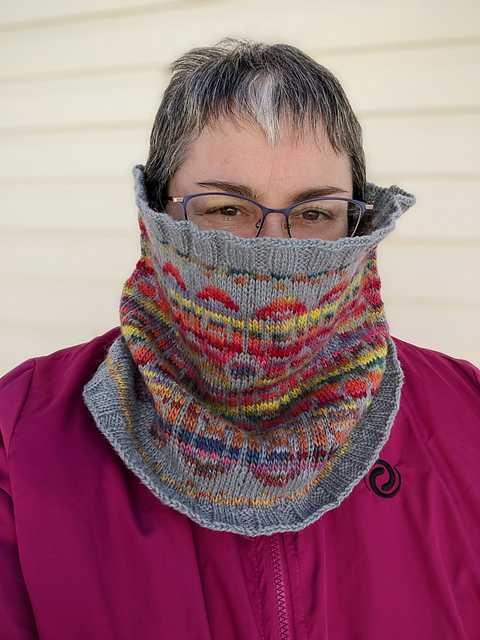 Ravelry: Bulas Cowl pattern by Vikki Perkins