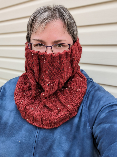 Ravelry: Sulas Cowl pattern by Vikki Perkins
