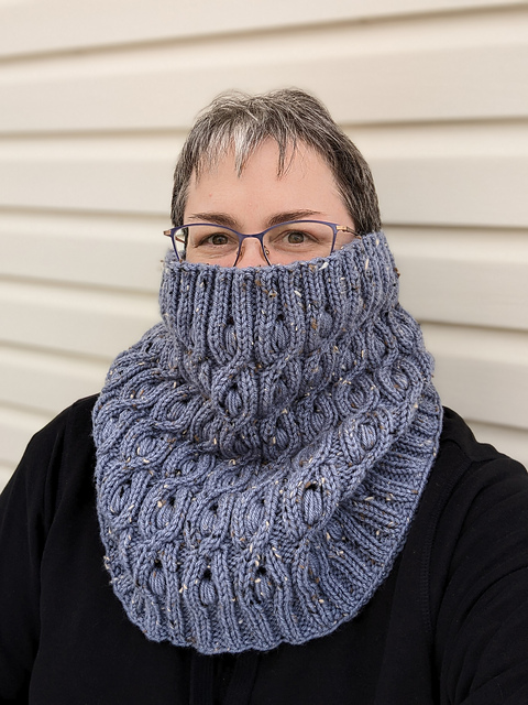 Ravelry: Bredan Cowl pattern by Vikki Perkins