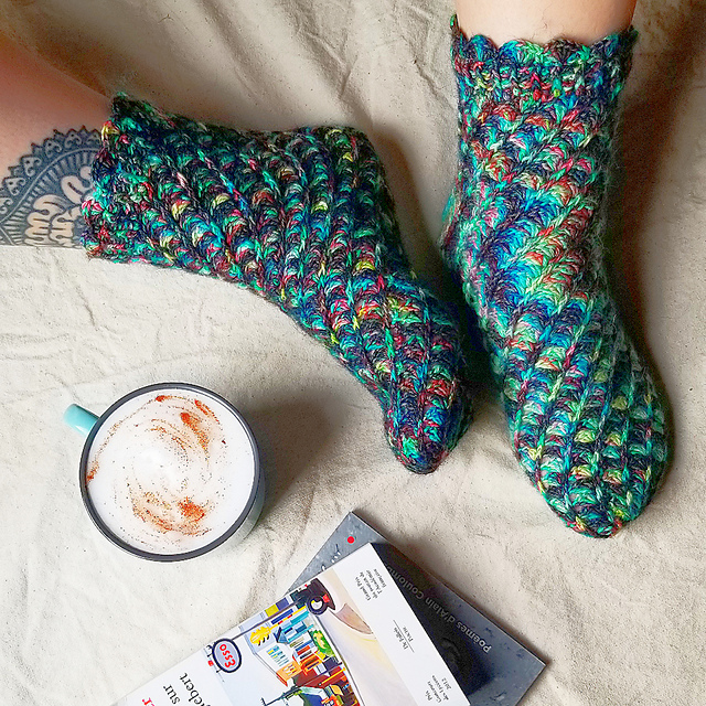 Ravelry: Styxos - socks [bas] pattern by Vilaine Bergère