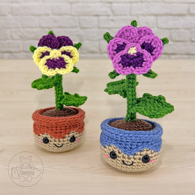 Ravelry: Pansy Cutie pattern by Joey Diehl