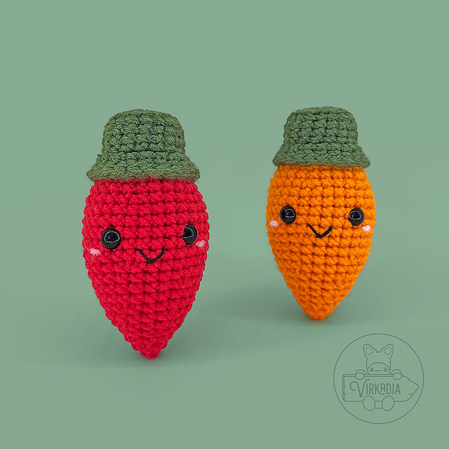 Ravelry: Christmas Light Cutie pattern by Joey Diehl