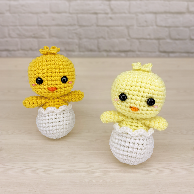 Ravelry: Chick Pocket Pet pattern by Joey Diehl