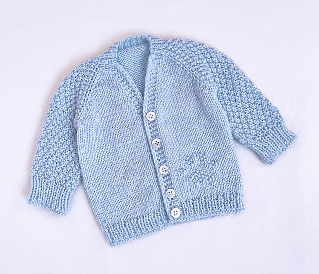Ravelry: Tiny Paw cardigan pattern by VknitB