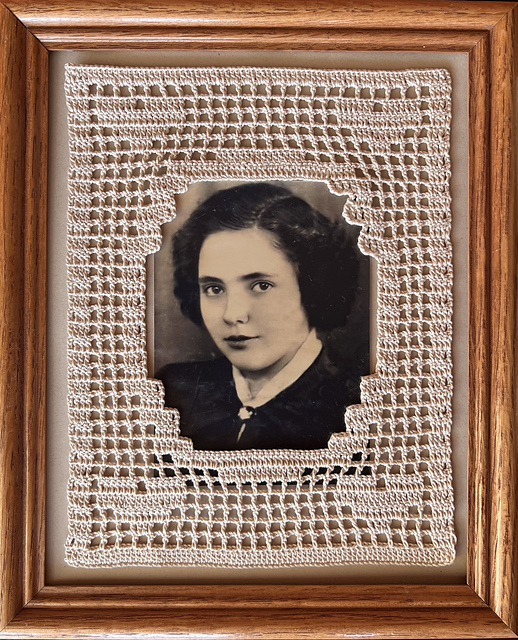Ravelry: Retro Photo Frame pattern by Irina Eccles