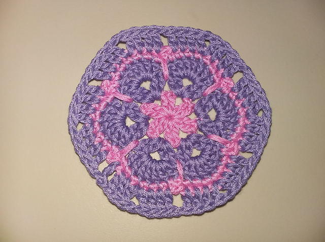 Ravelry: VonVonne's African Flower Motif-Along