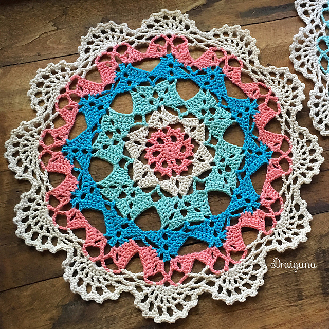 Ravelry: Ocean Breeze pattern by Julia Hart