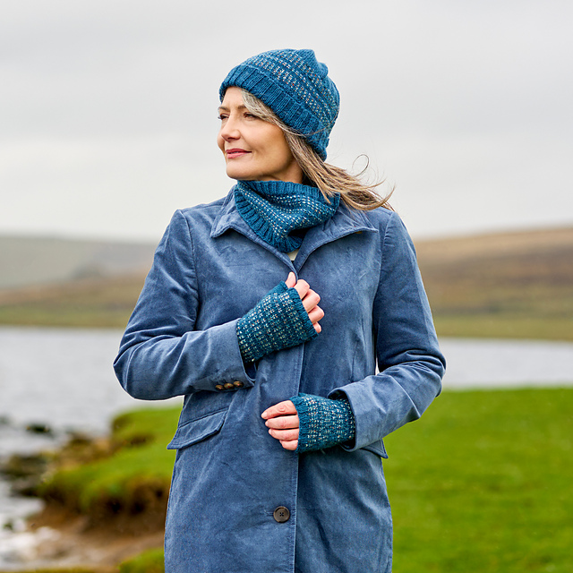Ravelry: Jamie Hat, Cowl and Wrist Warmers pattern by Sarah Hatton