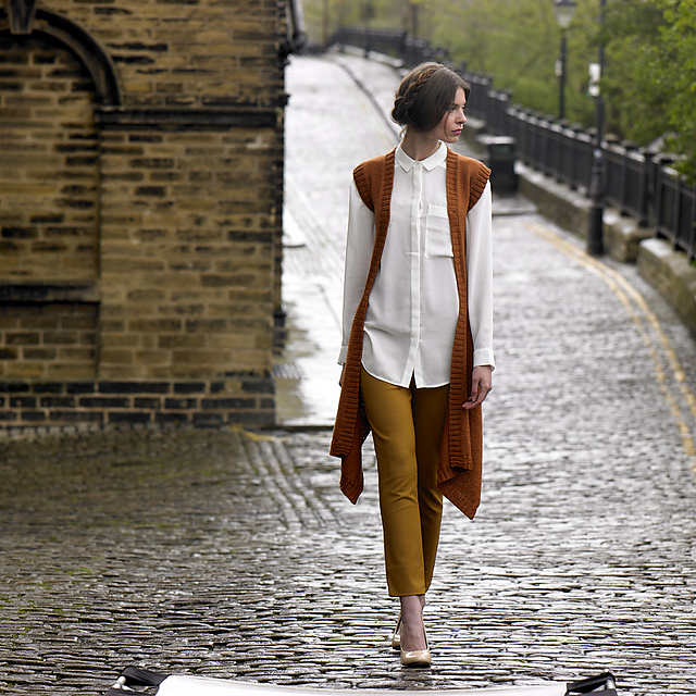 Ravelry: Copper Crown pattern by Jenny Watson