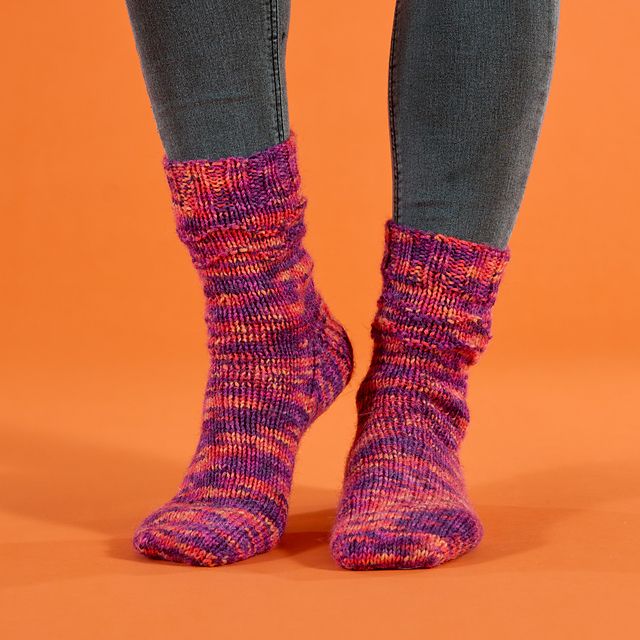 Ravelry: Sound Waves Socks pattern by Winwick Mum