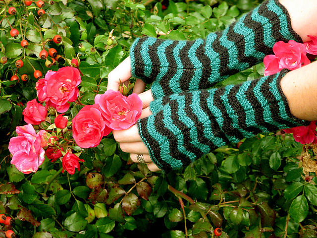 Ravelry: Elphaba pattern by Valerie Johnson