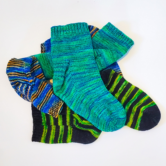 Ravelry: Simple Basic Sock pattern by Michaela Warneking