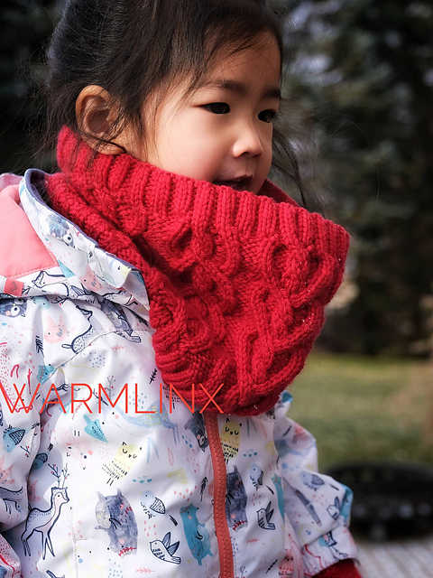 Ravelry: Joyce Cowl pattern by Weiyan Huang