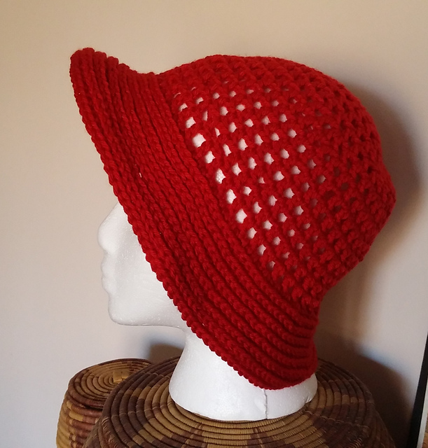 Ravelry: Spiral Mesh Hat pattern by Wendi Cusins