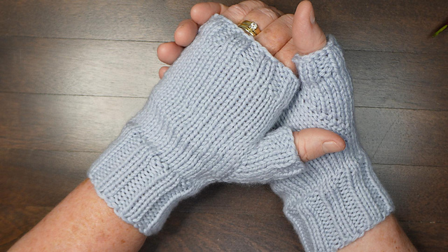 Ravelry: Simple and Cozy Fingerless Mitts pattern by Wendy van Leeuwen