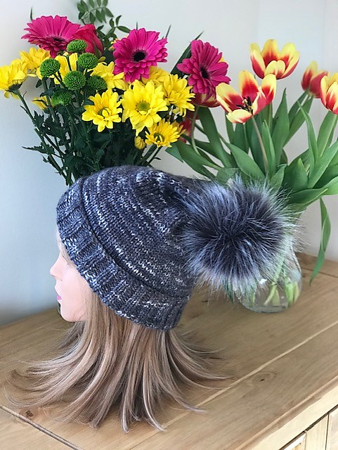 Ravelry: Ladies Chunky Slouchy Hat pattern by Rhona Larkin