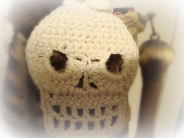 Ravelry: Crochet Skull Applique Pattern pattern by Kara York