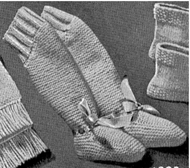 Ravelry: Dimple Knee Bootees No. 1898 pattern by Bernhard Ulmann Co.
