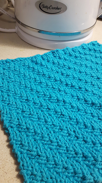 Ravelry: Diagonal Braid Dishcloth pattern by Louise Patterson