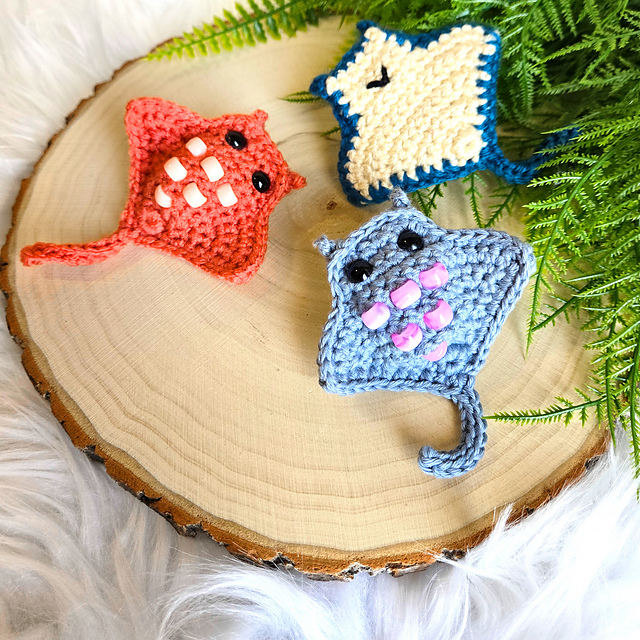 Ravelry: Beaded Fidget Stingray pattern by Emily Nigro