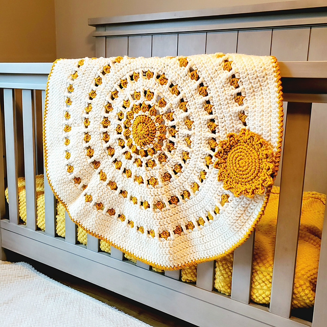 Ravelry: My Sunshine Blanket & Lovey pattern by Emily Nigro
