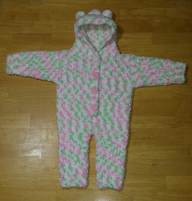 Ravelry: Pipsqueak Bunting pattern by Lori-Anne Carr